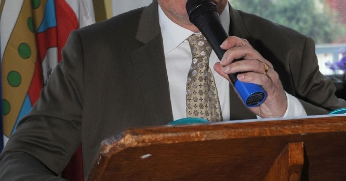 Tribute to Councillor Adrian Knowles